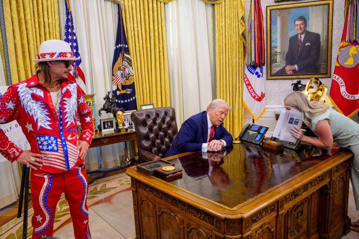 Kid Rock Sparks Controversy With His Outfit At The White House - The Spun