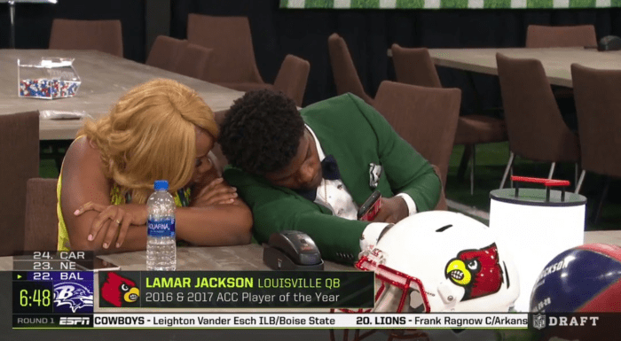 Old Photo Of Lamar Jackson Going Viral After Contract News - The Spun