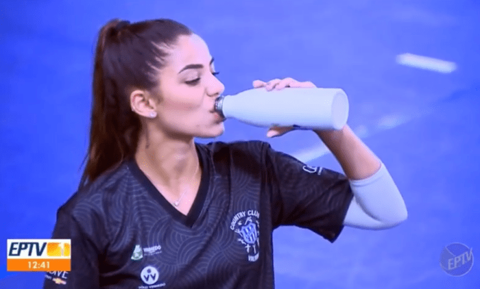 Brazilian Volleyball Star Key Alves Shares Jaw-Dropping Swimsuit Photo ...