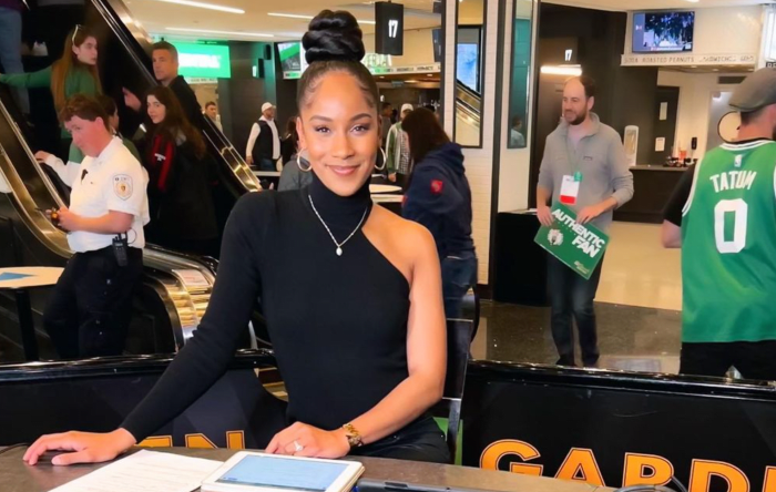 Meet ESPN's Newest Reporter Amina Smith - The Spun