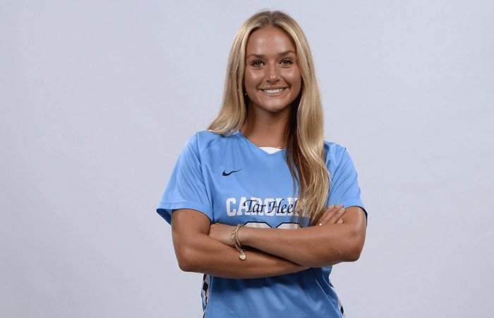 UNC Women's Soccer Player Sizzles With Swimsuit Photo - The Spun