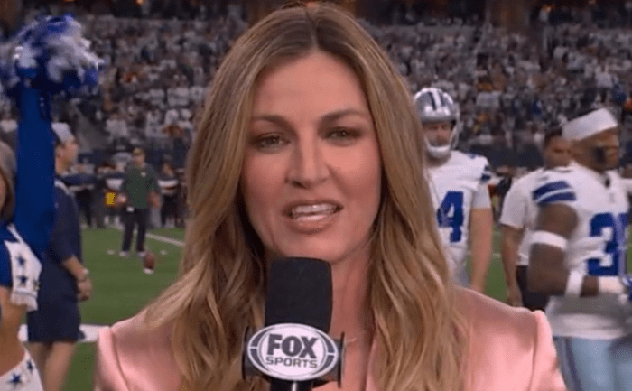 Erin Andrews' Outfit For Cowboys vs. Packers Is Going Viral - The Spun