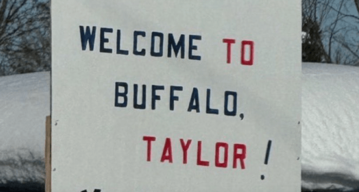 Bills Fans Are Getting Ripped For 'Classless' Taylor Swift Sign - The Spun
