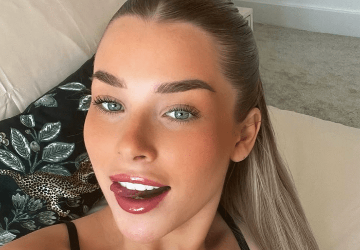 'Stunning' Women's Soccer Player Stuns With Swimsuit Photo - The Spun