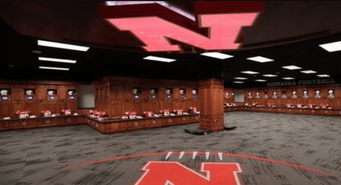 The 10 Best Locker Rooms In College Football In 2024 - The Spun
