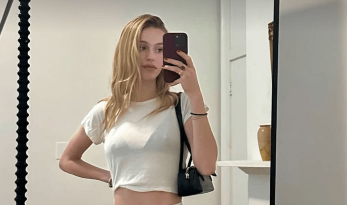 Aaron Rodgers' Ex-Girlfriend Turned Heads At Super Bowl - The Spun