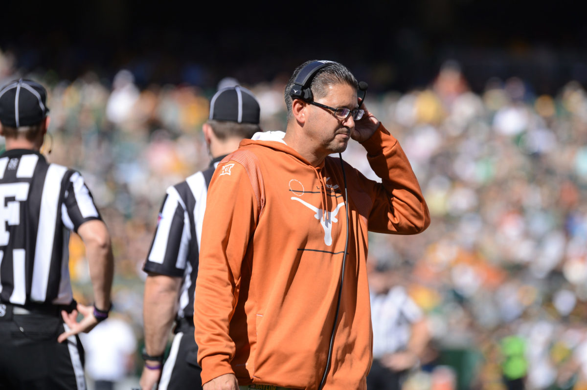 College Football World Reacts To Crazy Texas Jeff Banks Monkey Story ...