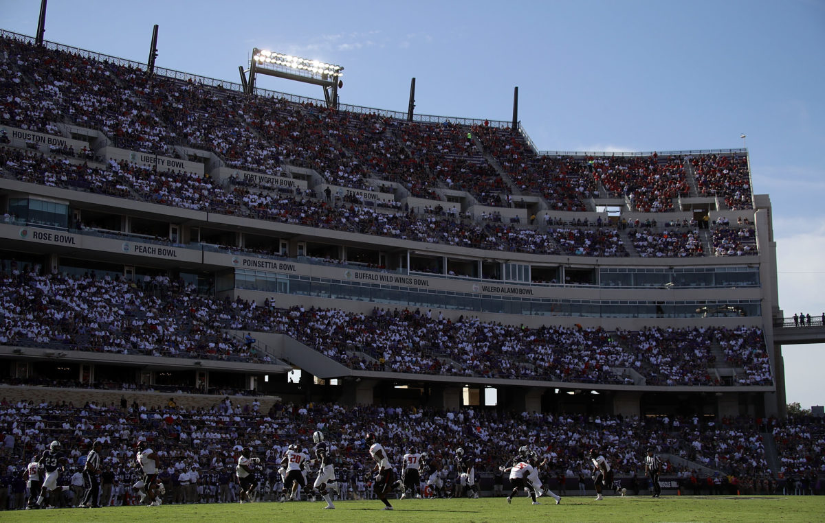 Analyst Names College Football's No. 1 "Sleeper" Team For 2019 - The Spun
