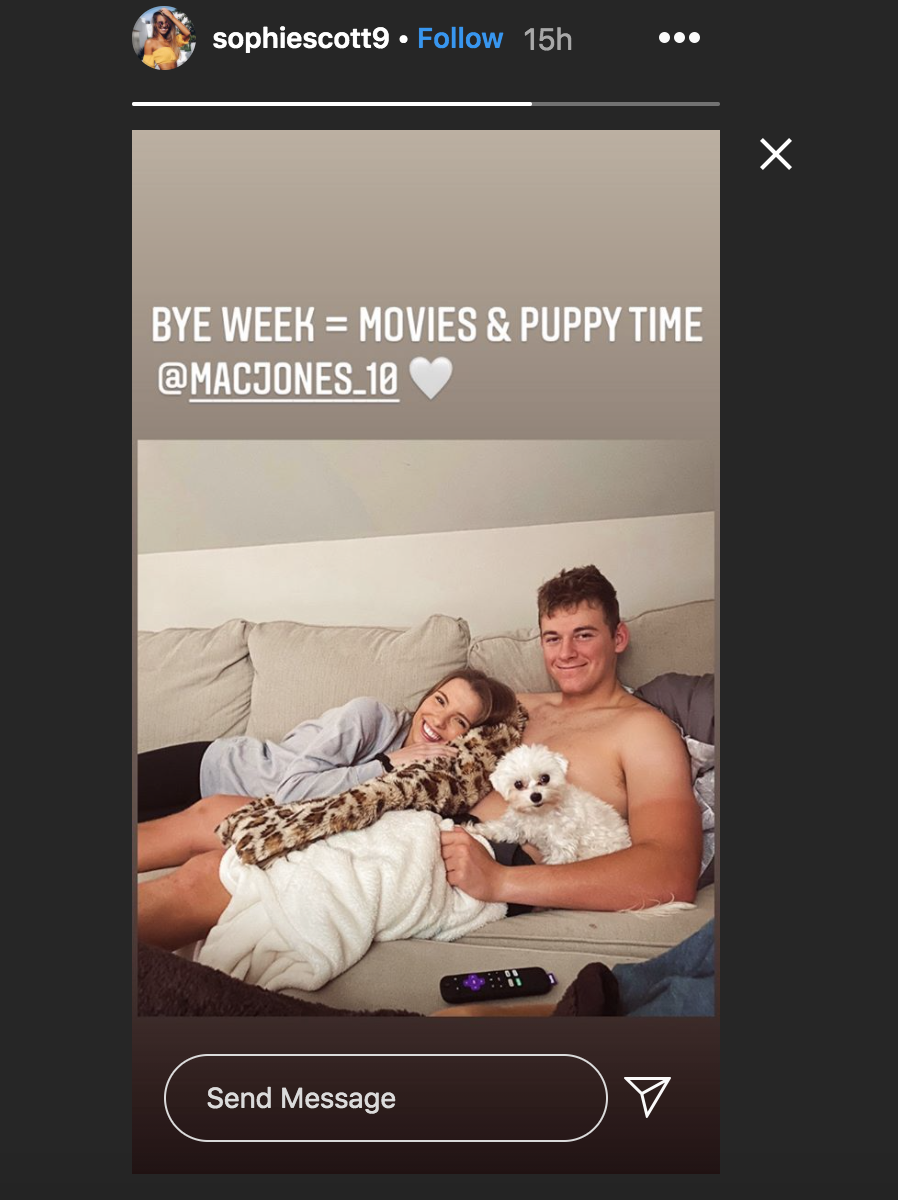 Photo Mac Jones Girlfriend Are Enjoying The Bye Week The Spun