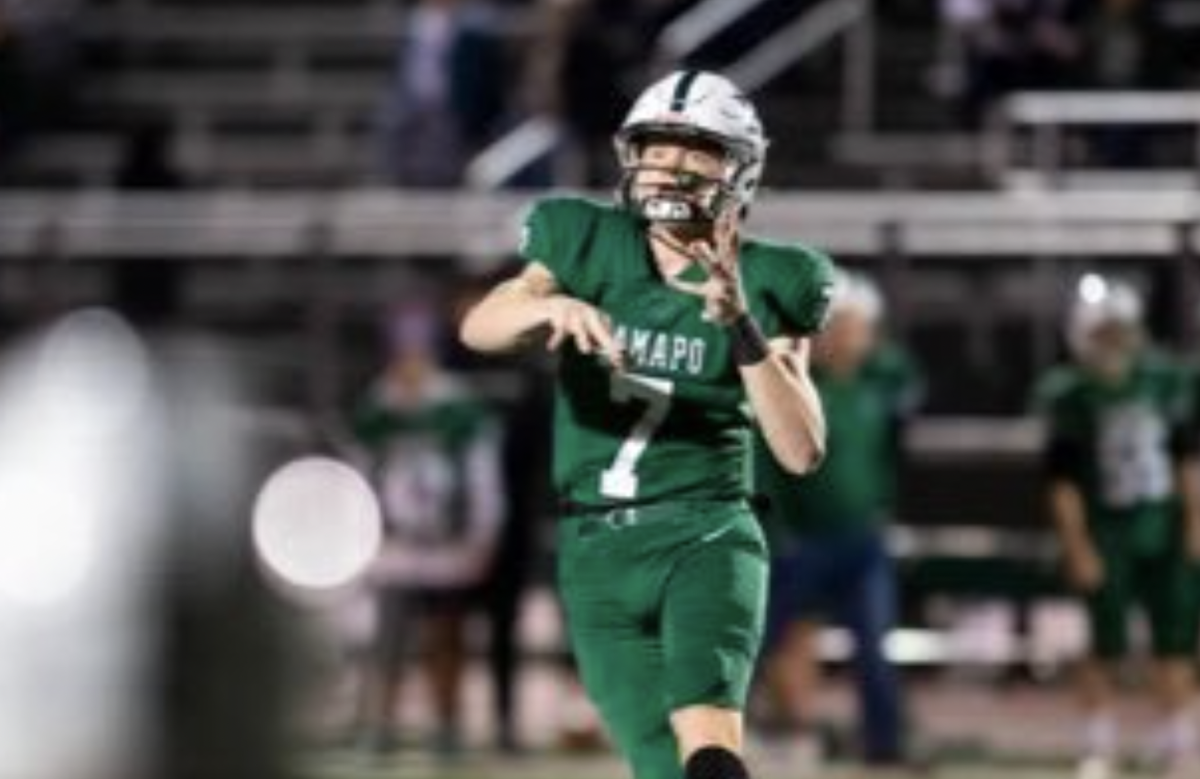 Harvard Quarterback Flips His Commitment To Big Ten Program - The Spun