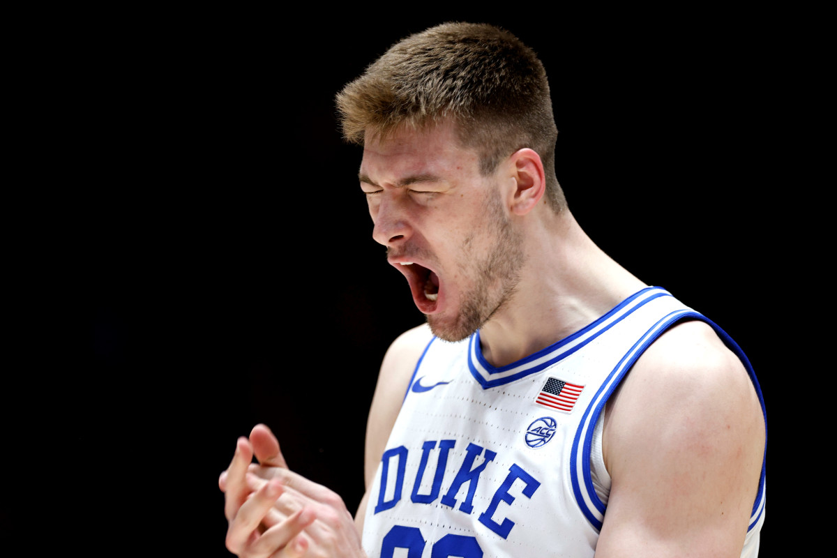 Photos: Kyle Filipowski's Girlfriend Is Going Viral At NBA Draft - The Spun