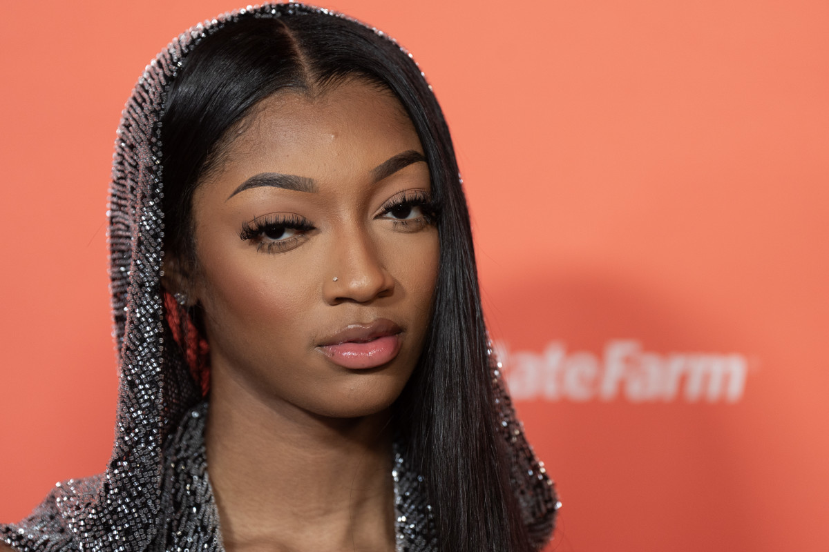 Everyone's Ripping The Chicago Sky For How They Treated Angel Reese ...