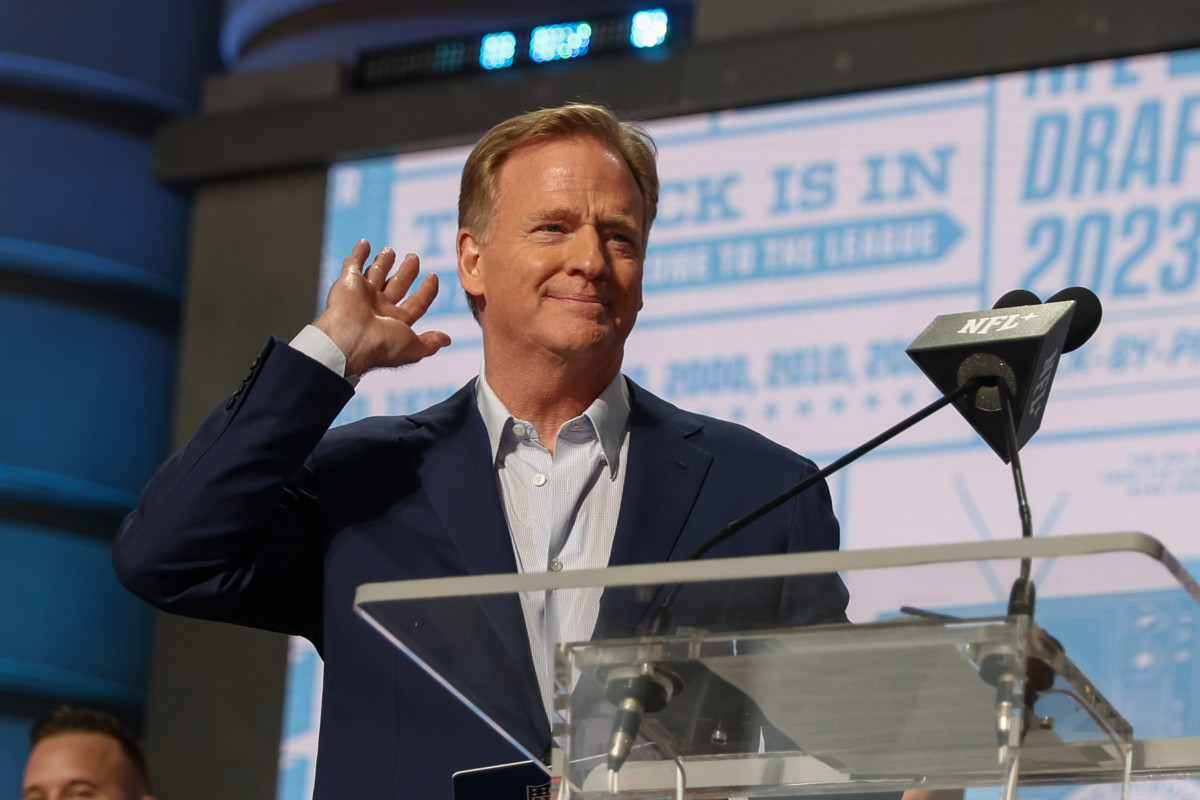 Roger Goodell Makes Opinion On NFL's New Kickoff Rule Very Clear - The Spun