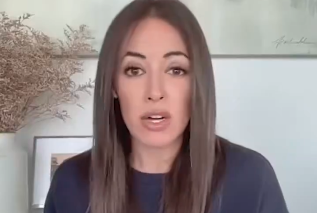 NFL Sideline Reporter Kaylee Hartung Opens Up About Father's Death ...