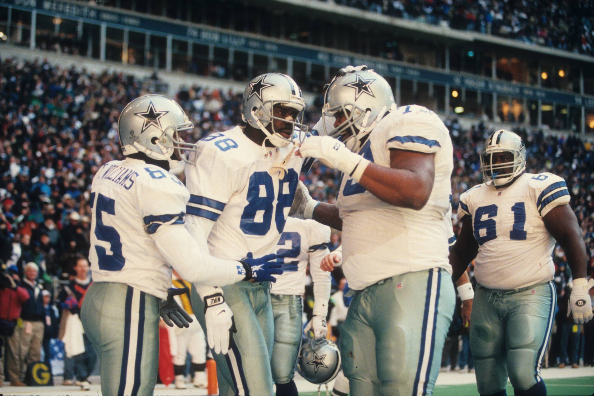 The 5 Most 'American' Uniforms In Sports - The Spun