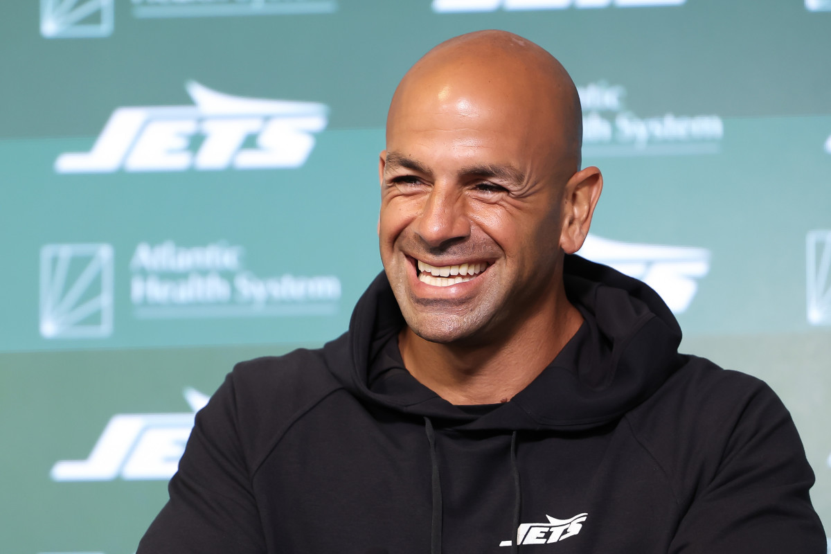 Report: Dallas Cowboys Interested In Ex-Jets Coach Robert Saleh - The Spun