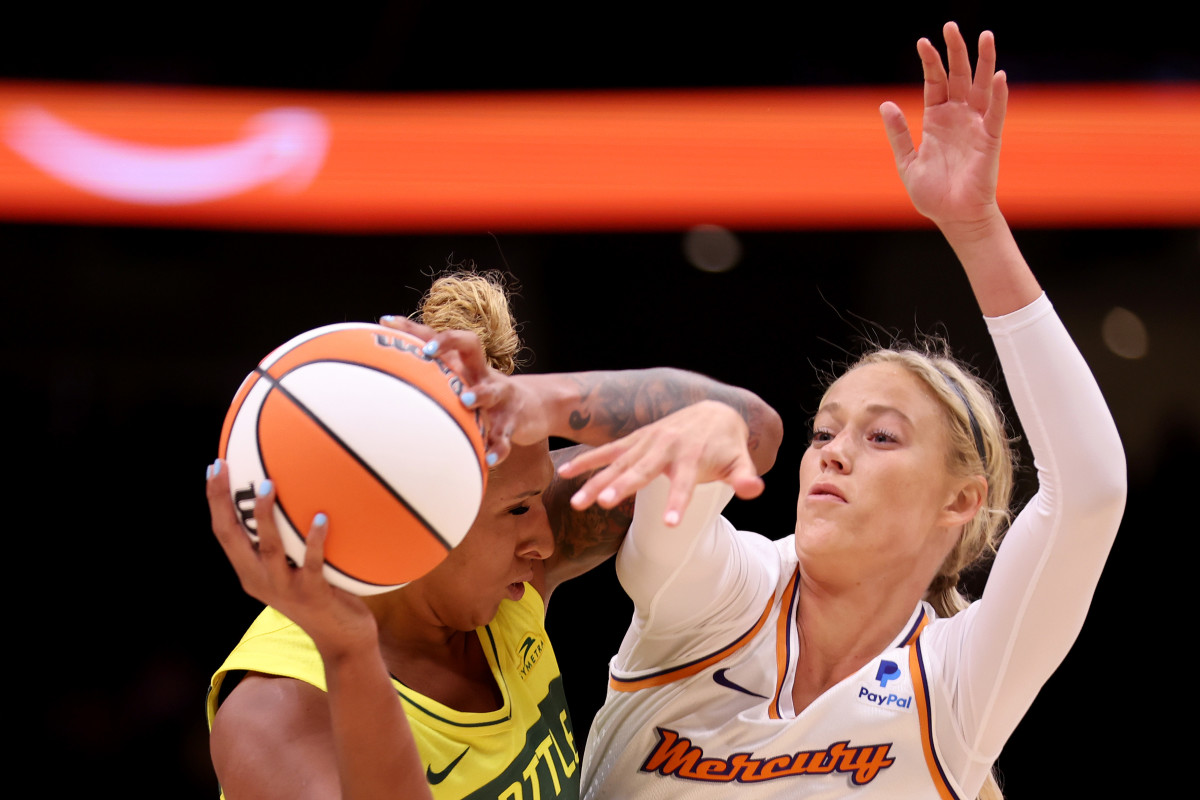 Meet The WNBA Star Fans Are Accusing Of Being 'MAGA' - The Spun