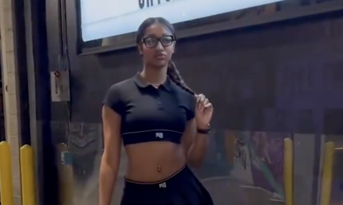 Angel Reese Shows Up To Saturday's Game In Mini Skirt - The Spun