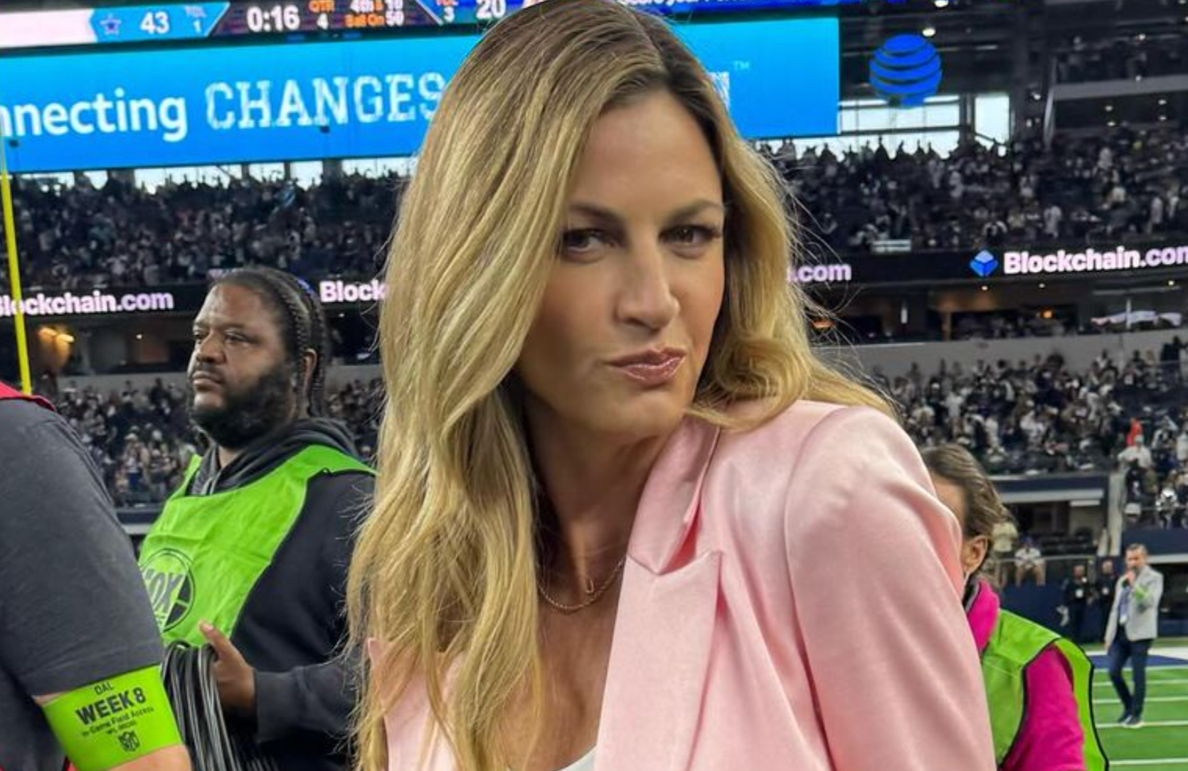NFL Sideline Reporter Erin Andrews Reveals Her Three 'Girl Crushes ...