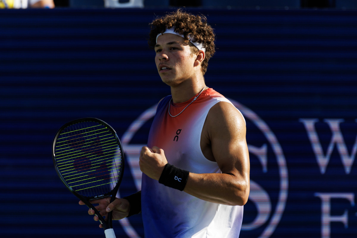 Trinity Rodman Announces She's Dating Professional Athlete - The Spun