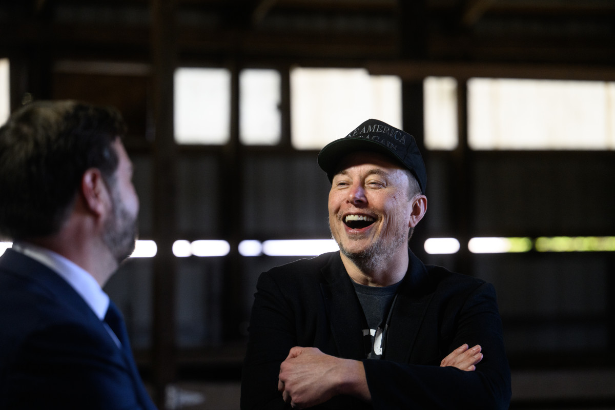 Elon Musk Has Two Favorite NFL Teams, Which Shouldn't Be Allowed - The Spun