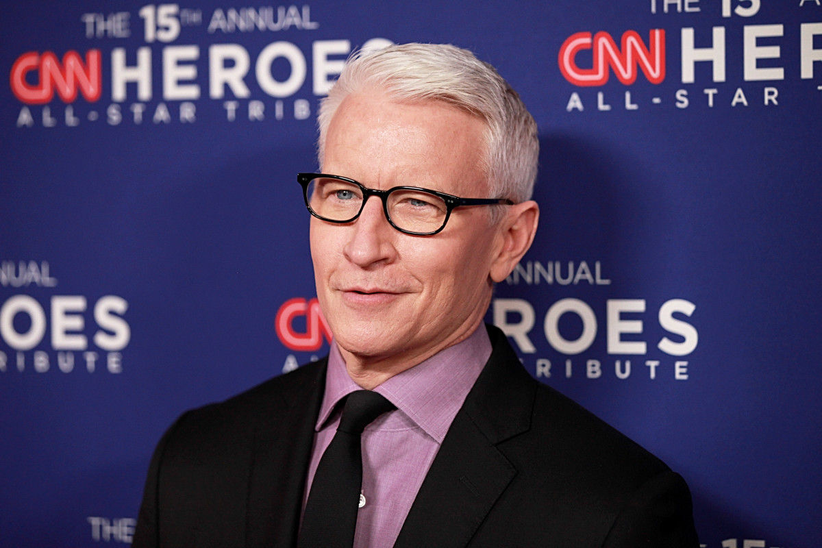 Anderson Cooper Saddened By Death Of Legendary CNN Anchor - The Spun