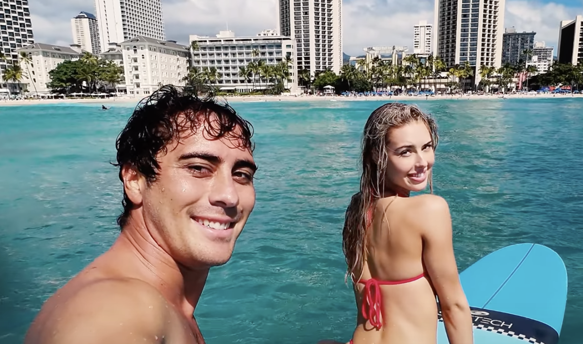 Video: Professional Surfer Koa Rothman Tandem Surfs With Girlfriend - The Spun