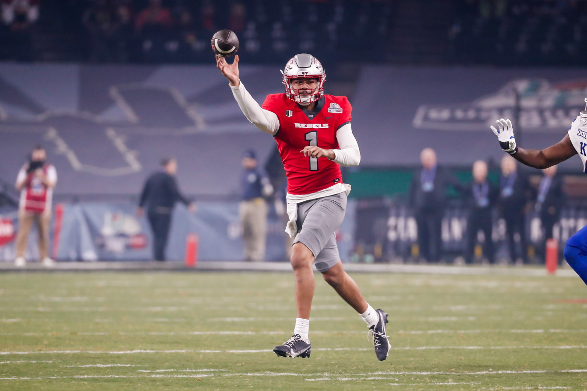 UNLV Quarterback Jayden Maiava Announces Transfer Commitment - The Spun