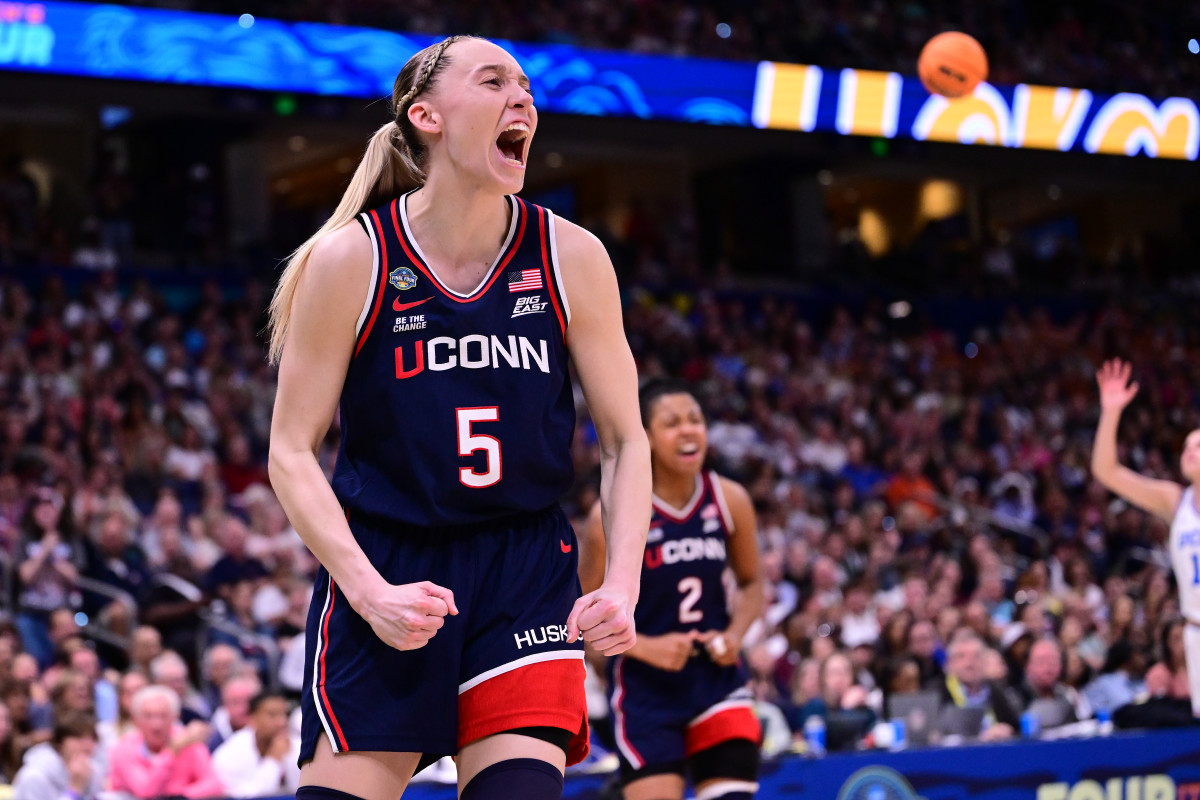 Paige Bueckers Turns Heads In WNBA Draft Outfit - The Spun