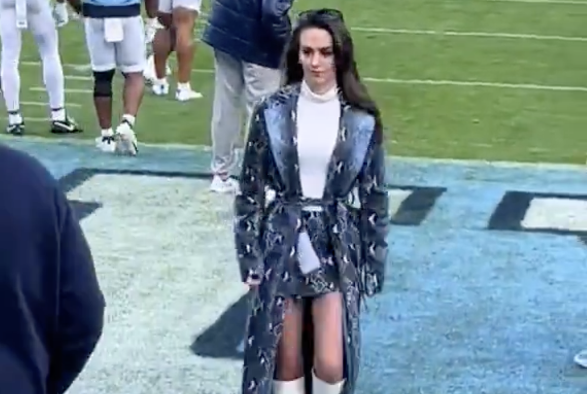 Bill Belichick's Girlfriend Criticized For Behavior At UNC Spring Game - The Spun