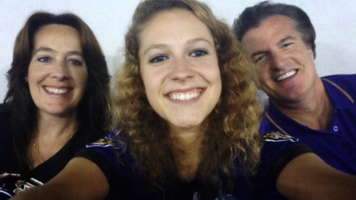 Mel Kiper Jr's Wife Turns Heads Before The NFL Draft - The Spun