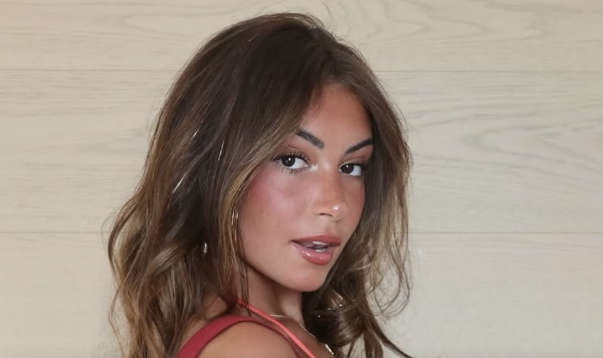 Woman Who Wore 'Inappropriate' Dress To Kentucky Derby Goes Viral In ...