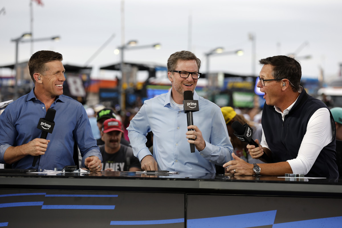 Dale Earnhardt Jr. Makes Big William Byron vs. Kyle Larson Claim - The Spun