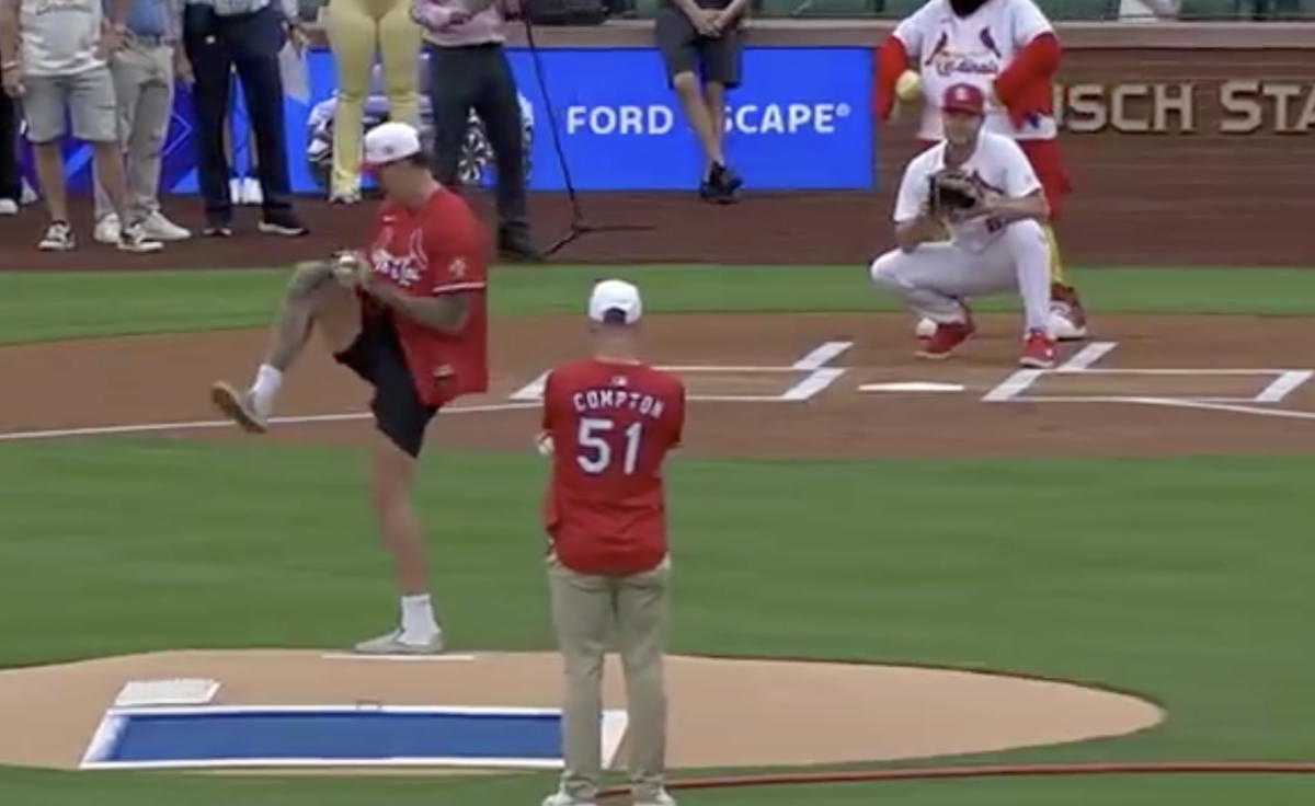 Former Michigan, NFL Star Getting Crushed For 'Hilariously Bad' First ...