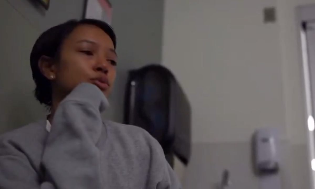 'Stunning' Woman In Hospital With Deion Sanders Has Been Identified ...