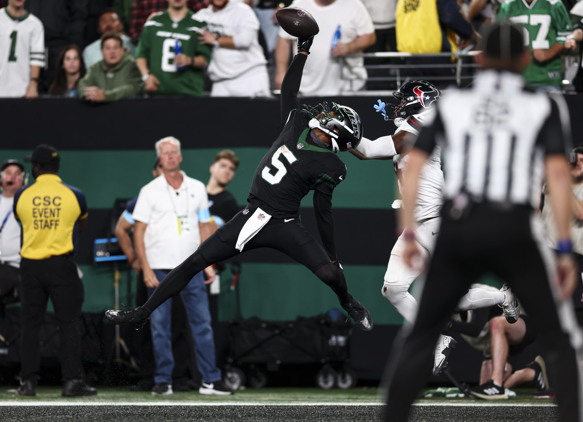 New York Jets Star 'Expected' To Demand Trade In The Offseason - The Spun New York Jets Star 'Expected' To Demand Trade In The Offseason - The Spun