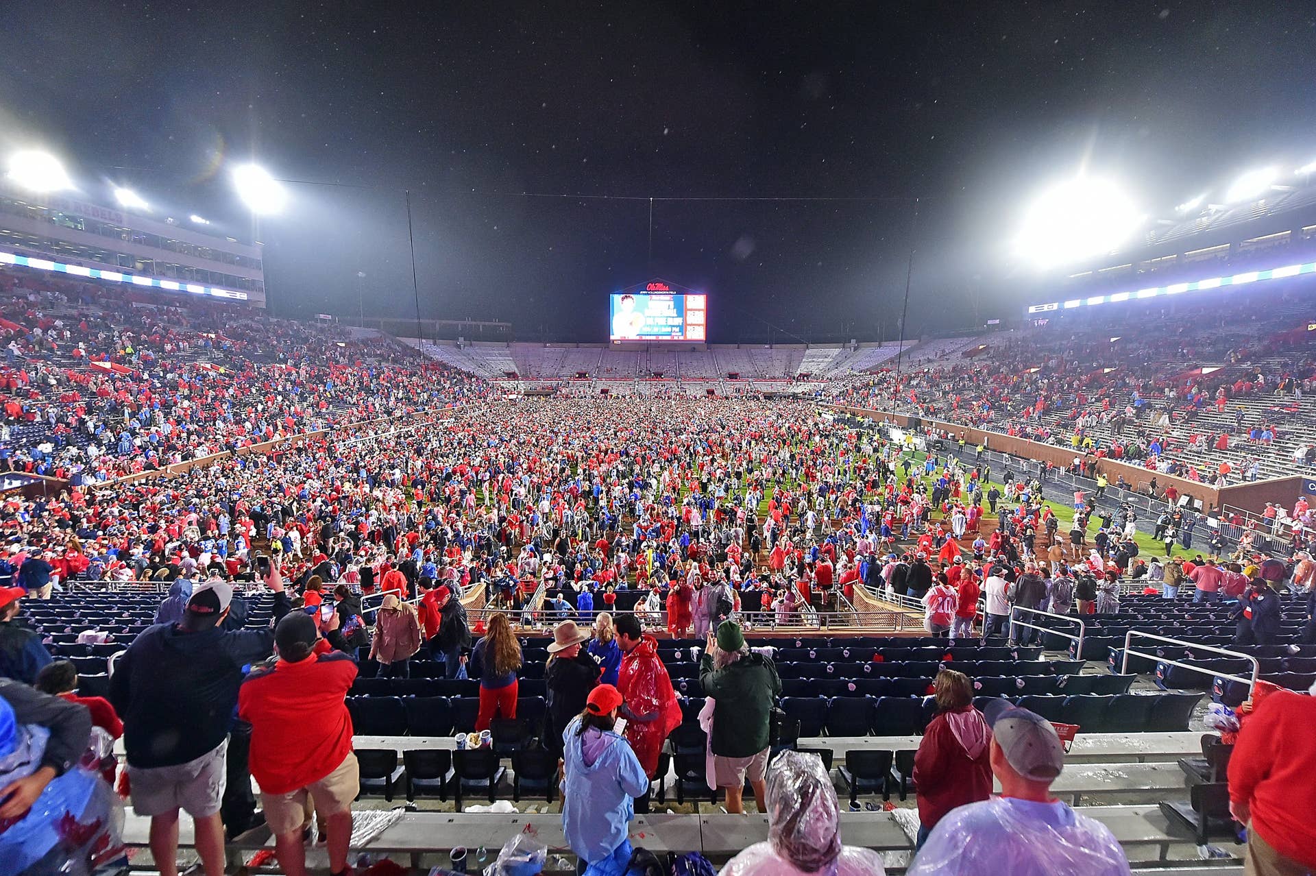 Football Fans Not Happy With SEC's Field Storming Announcement - The Spun