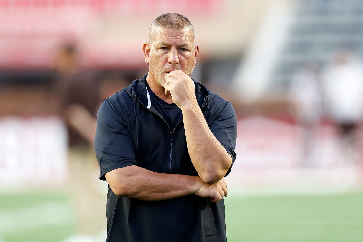 Wisconsin Fires Offensive Coordinator After Saturday's Loss To Oregon ...