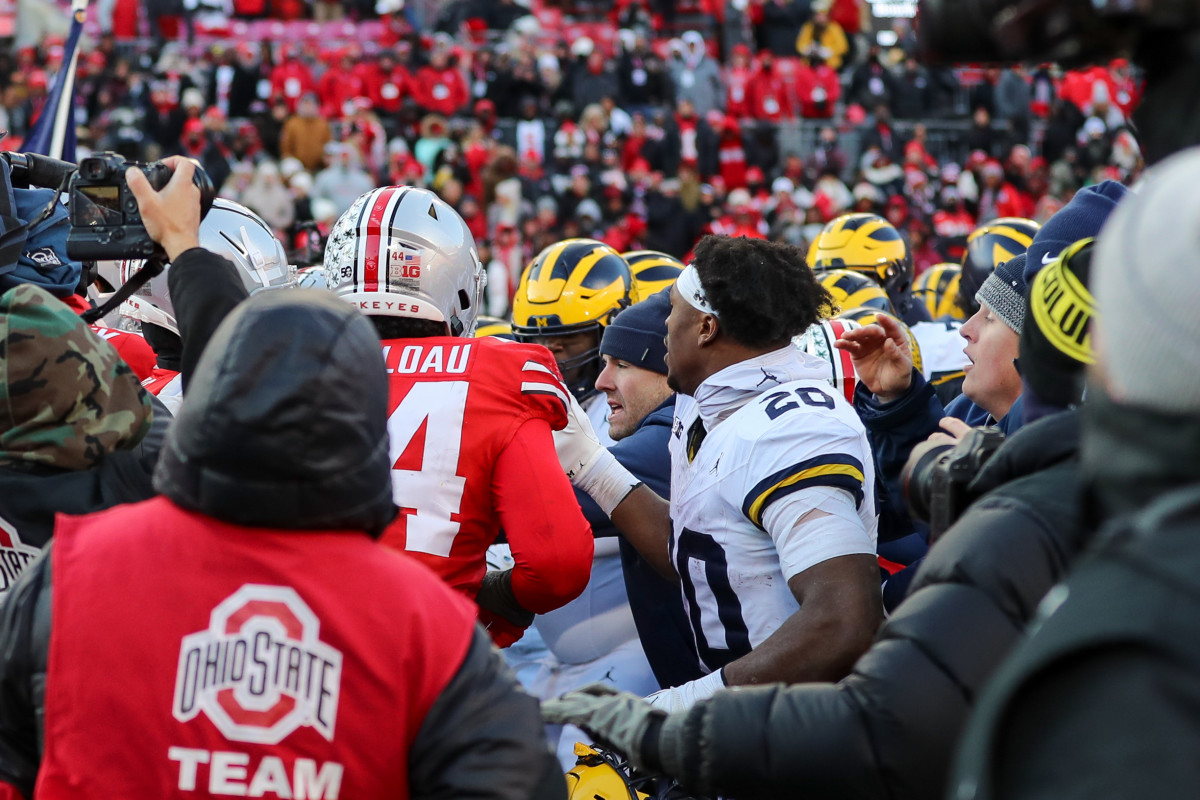 Football Reporters Were Accidentally Pepper Sprayed During Ohio State, Michigan Brawl - The Spun