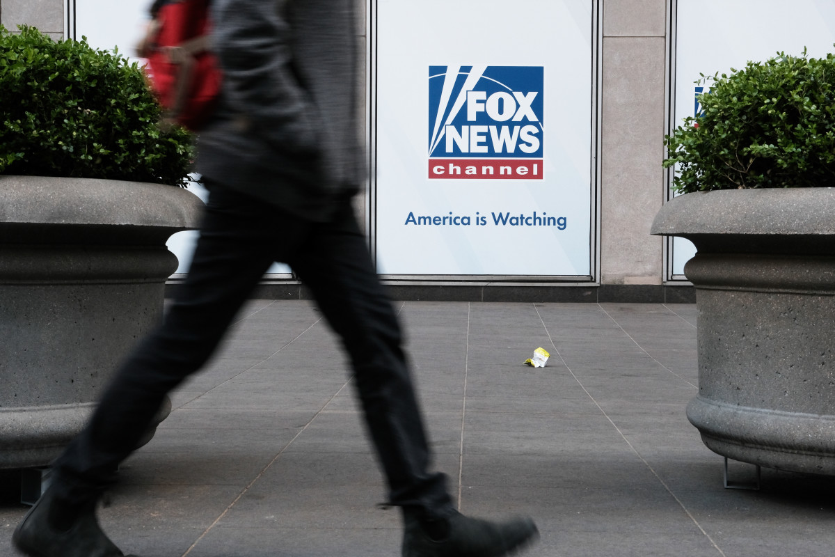 Longtime Fox News Commentator Is Dead At 45 - The Spun