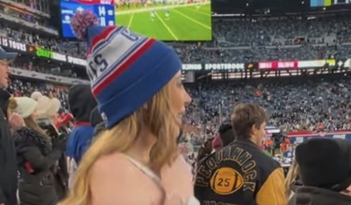 Woman Who Flashed NFL Crowd At Game Has Been Identified - The Spun