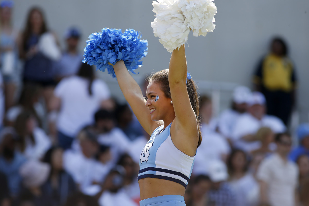 'Stunning' UNC Cheerleader Goes Viral After Bill Belichick's Hire - The ...