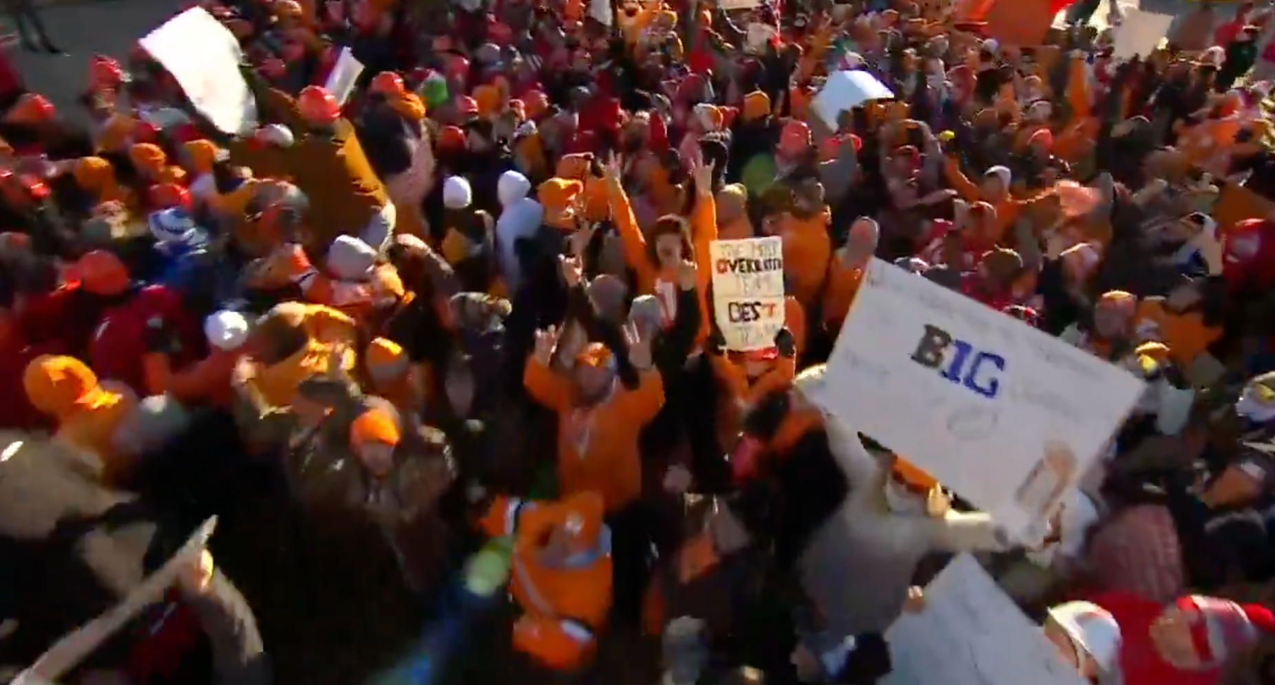 Tennessee Fans Have Taken Over 'College Gameday' At Ohio State - The Spun