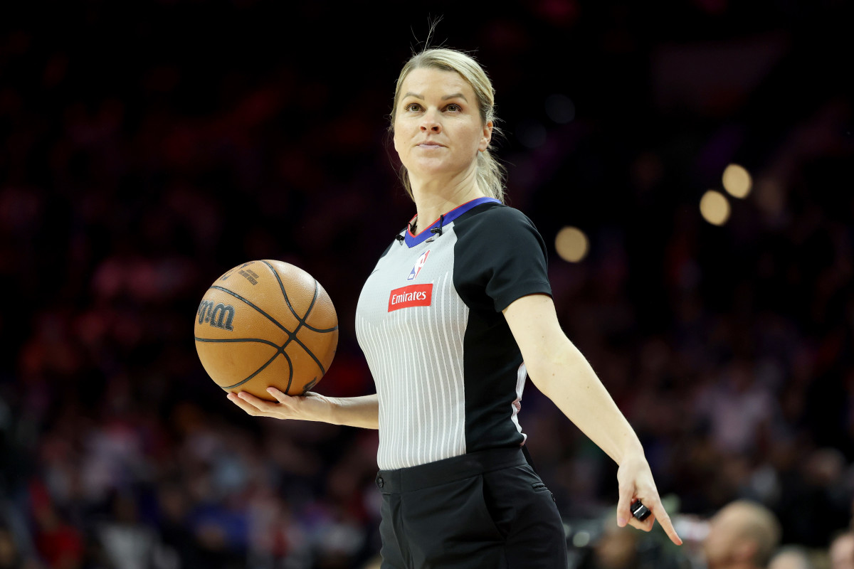 Female NBA Referee Admits That She 'F----d Up' On Monday - The Spun