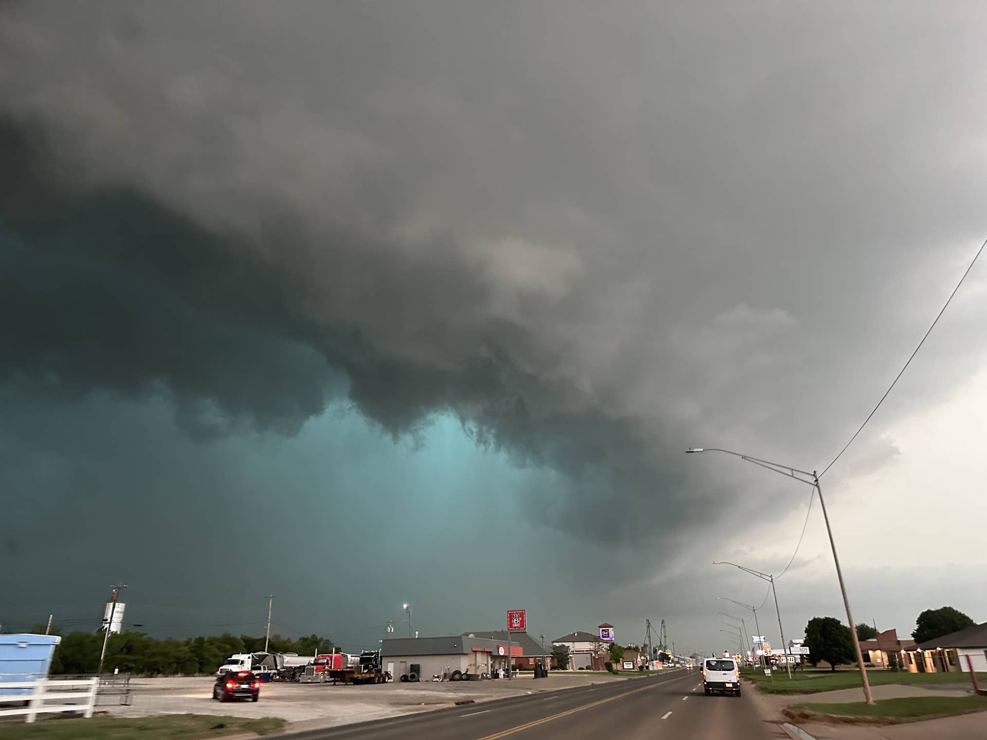 4 Killed By Deadly Storm Sweeping Across The United States - The Spun