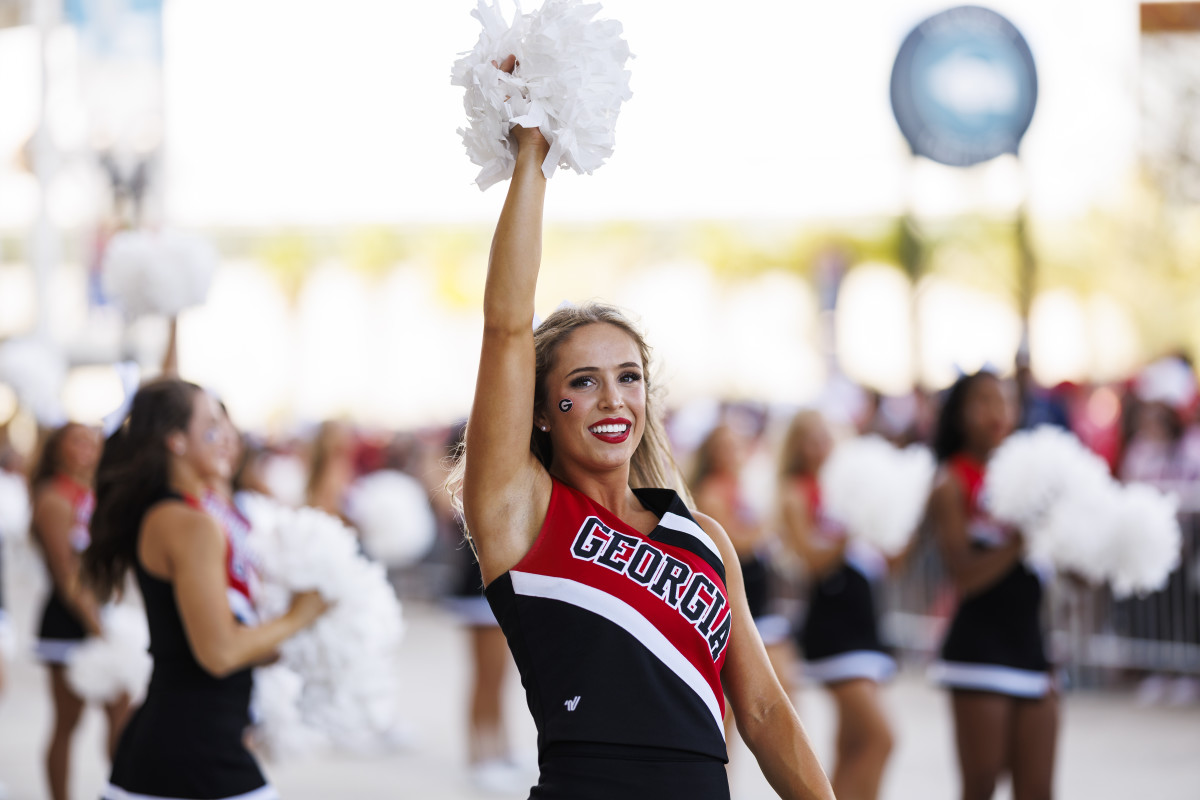 Veteran Georgia Cheerleader Going Viral Before Sugar Bowl Thursday ...
