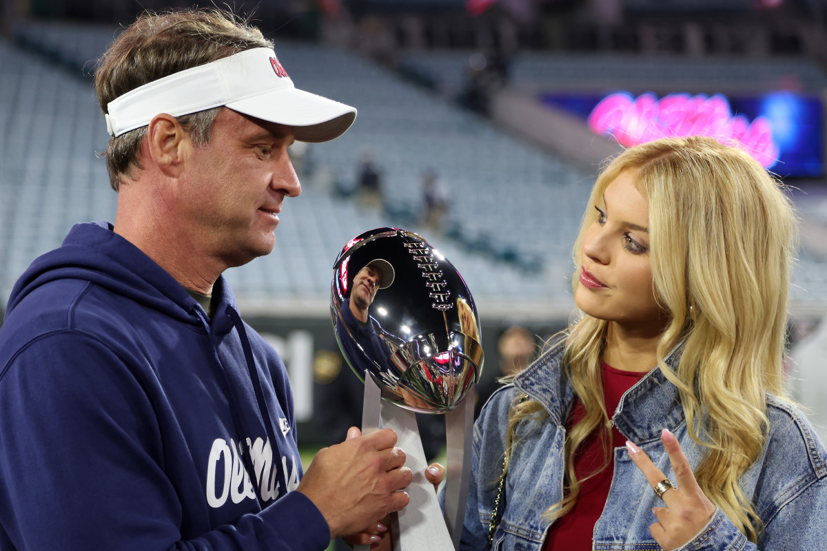Lane Kiffin's Daughter Stuns With Her Modeling Photos - The Spun