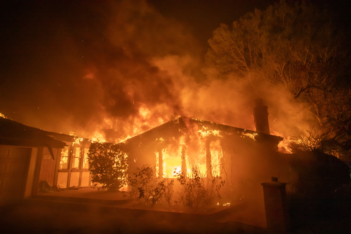 FOX Sports Stops Radio Programming Due To California Wildfires - The Spun