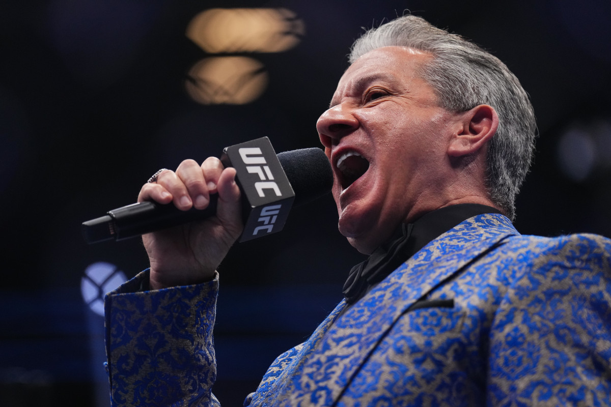 Announcing Legend Bruce Buffer Makes Opinion On Terry Bradshaw Clear - The Spun