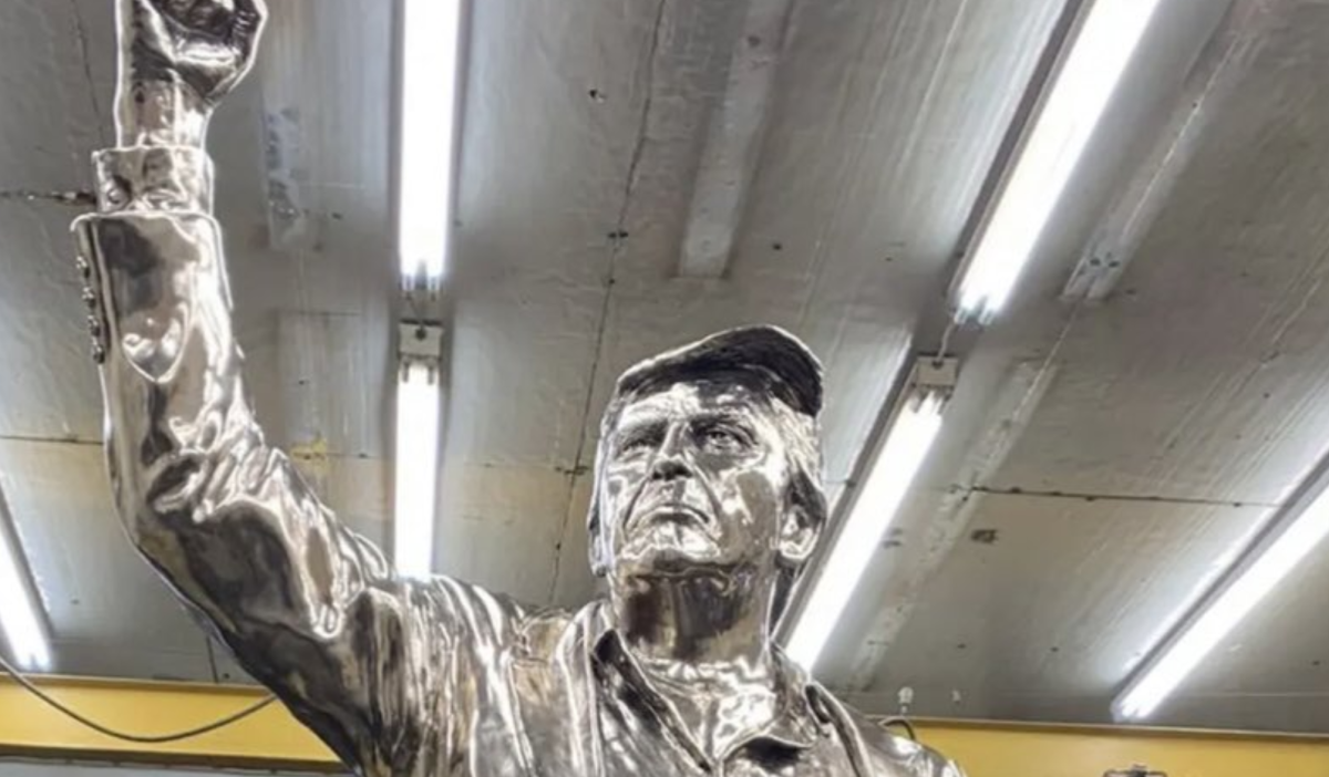 'Worse Than Dwyane Wade's' - Donald Trump's Statue Gets Destroyed - The ...